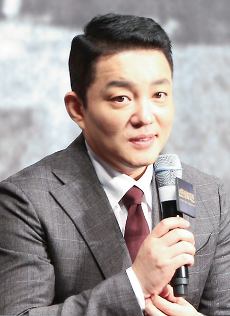 배우 이범수, 아빠로 돌아왔다 송일국 바통 이어 '슈돌' 출격