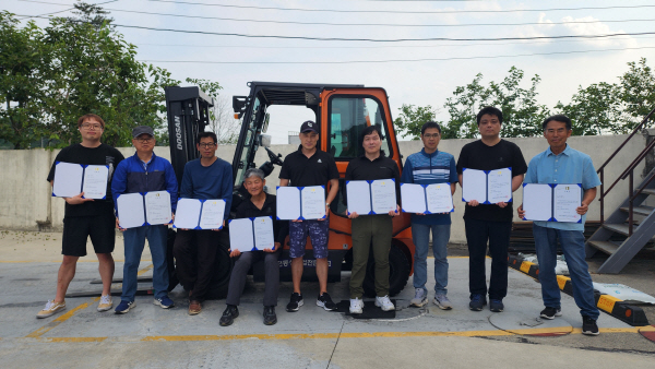 김천상의, 물류 전문가 양성과정 2차 수료…지역 일자리 해법 제시